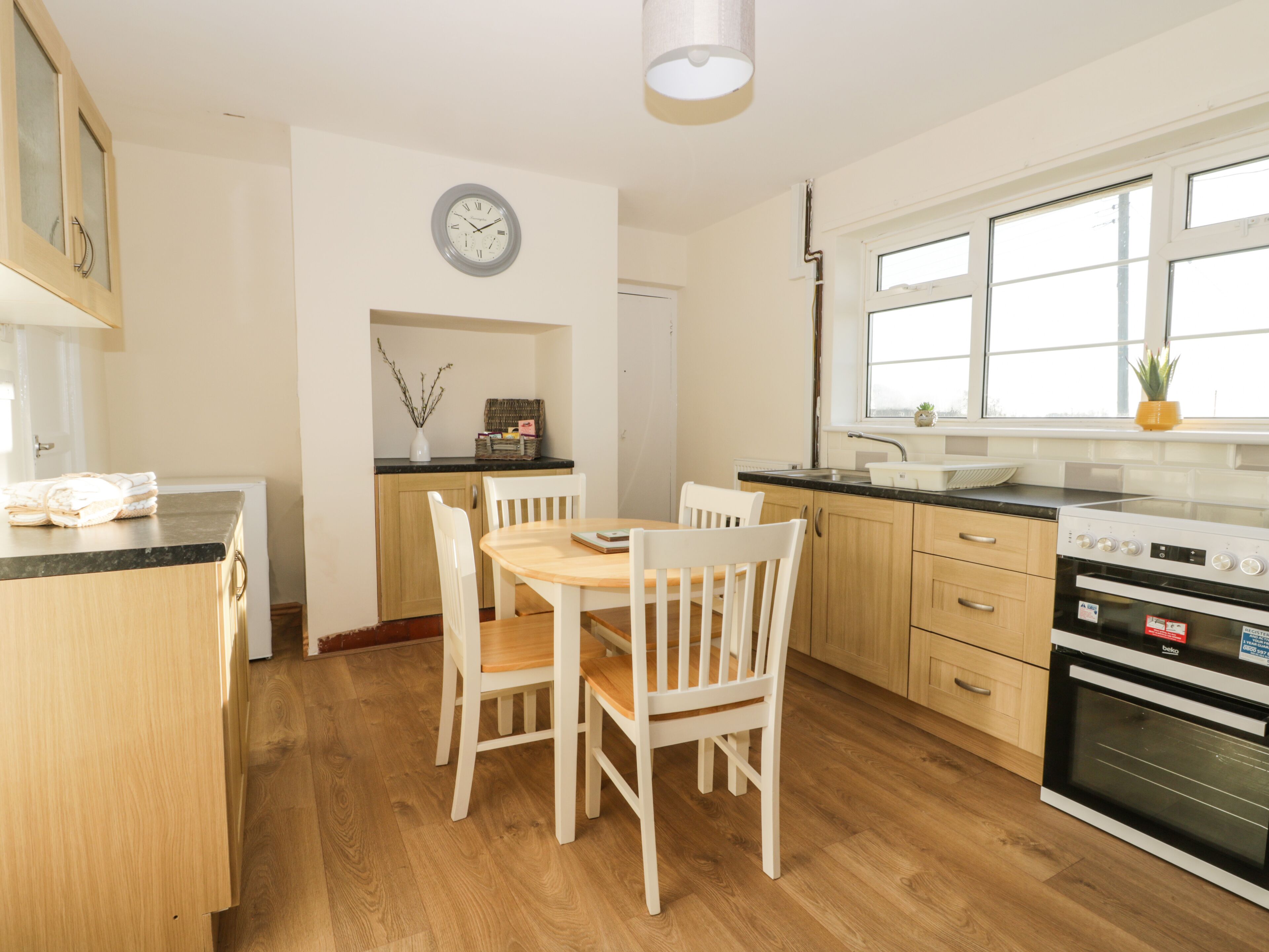 Casa de Campo | Cozinha privada | Um frigorífico, utensílios de cozinha 