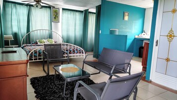 Suite-Estúdio Familiar, vista para a montanha, no piso executivo | Edredões de penas, com decoração personalizada 