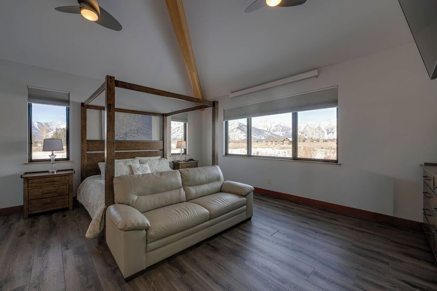 Beautiful 6-bedroom Ranch At The Foot Of The Grand Teton Mountains. - Taggart Lake, WY