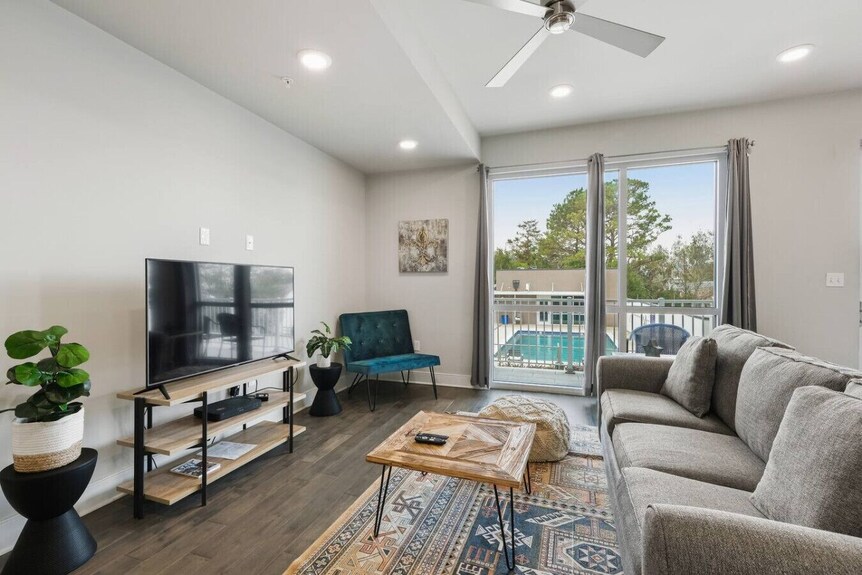 Quiet 1 Bedroom/1.5 Bath Condo In Bywater! - Louisiane