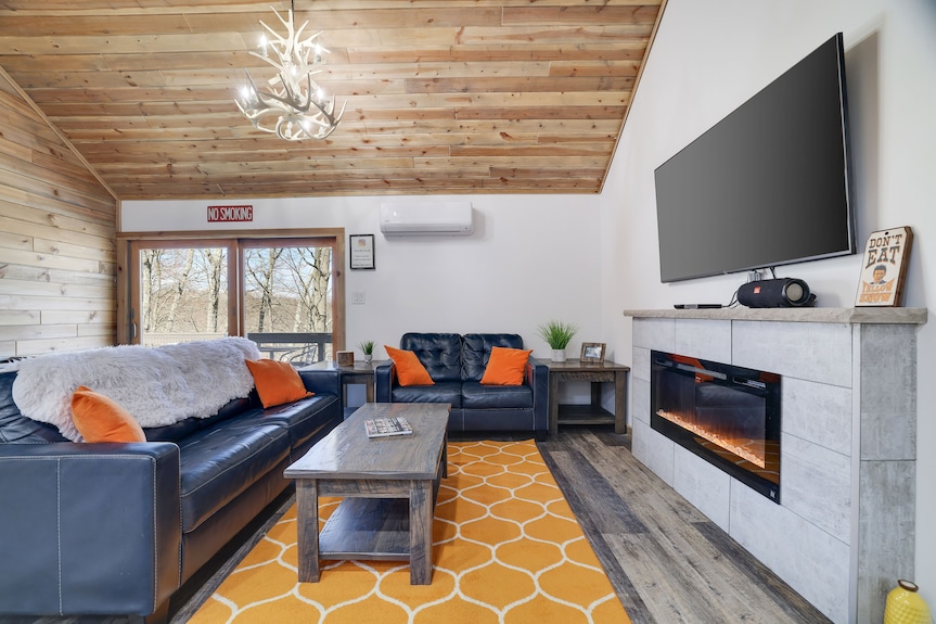 Camelback Cabins 8 “ Brand New” - Pocono