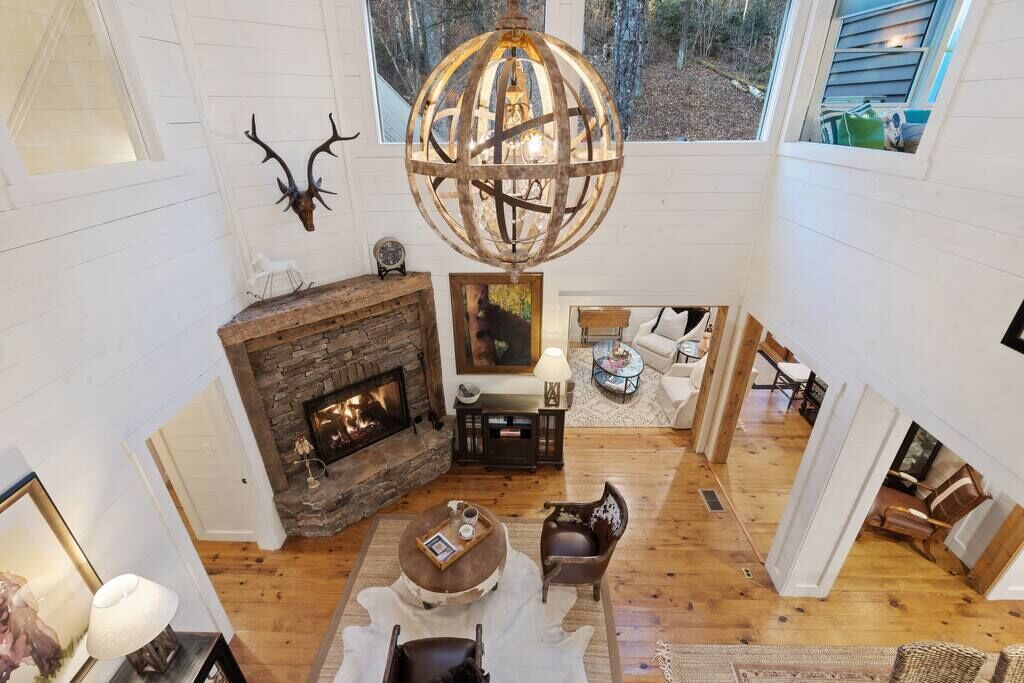 Luxury Mountain Retreat W/fire Pit & Pond - Highlands, NC