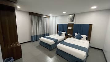 Three Bedroom Apartment | 1 quarto, ferro/tábua de engomar, Wi-fi grátis, roupa de cama fornecida