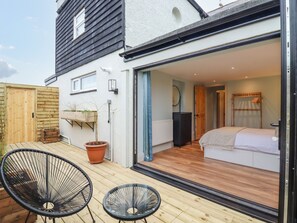 Casa de Campo | 5 quartos, com decoração personalizada, com mobília individualizada 