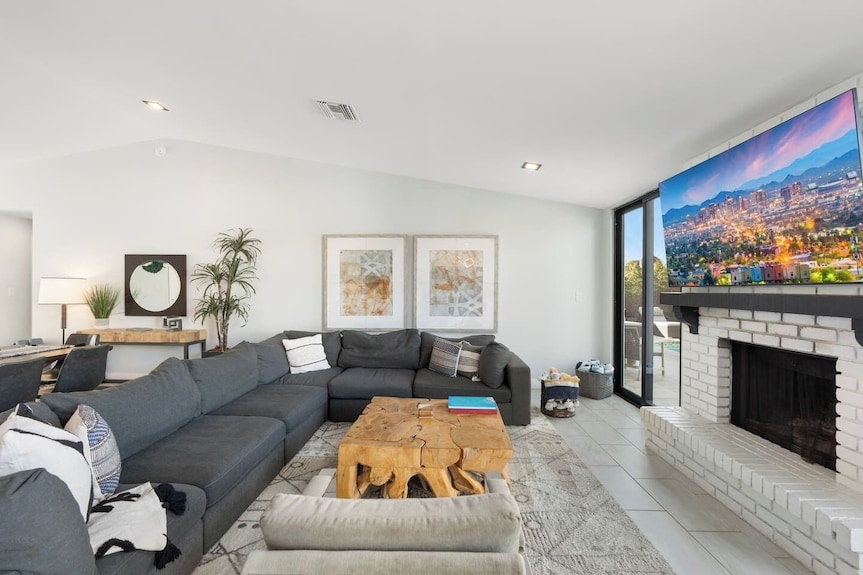 Scottsdale Getaway | Chic Comfort, Pool & Gather Spaces - Arizona