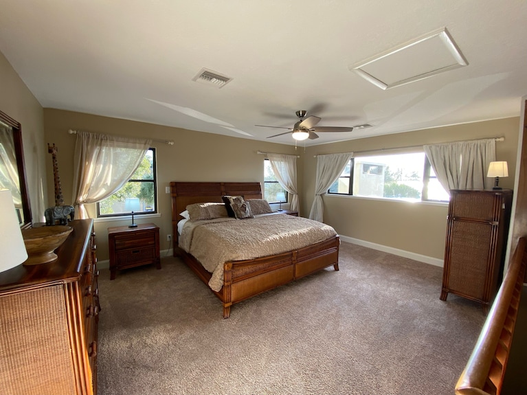 Watch Florida Sunsets From The Covered Lakefront Dock - Groveland, FL