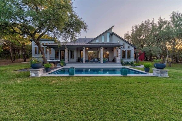 Brewery District Villa With Heated Pool, Game Room, Hot Tub, And More! - Dripping Springs, TX