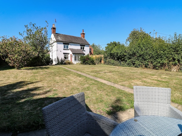 Hops Cottage - Uttoxeter