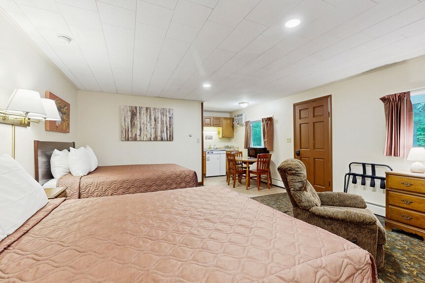 Comfortable Motel Rooms In A Great Location With Shared Resort Amenities - 뉴햄프셔