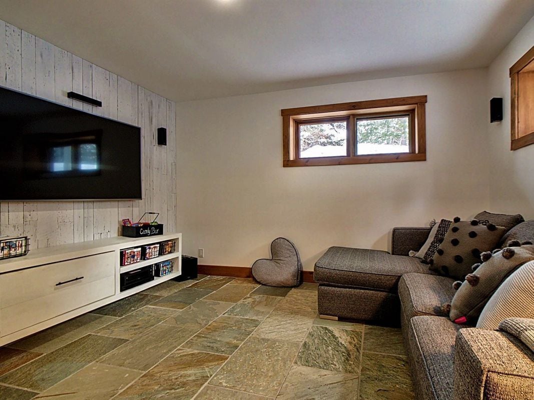 Rustic Chic Chalet In The Forest - Le Massif de Charlevoix