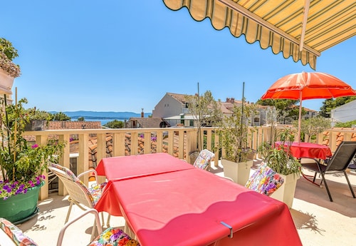 Brač Island Suite Mladineo A4, Bol, Croatia - Bol