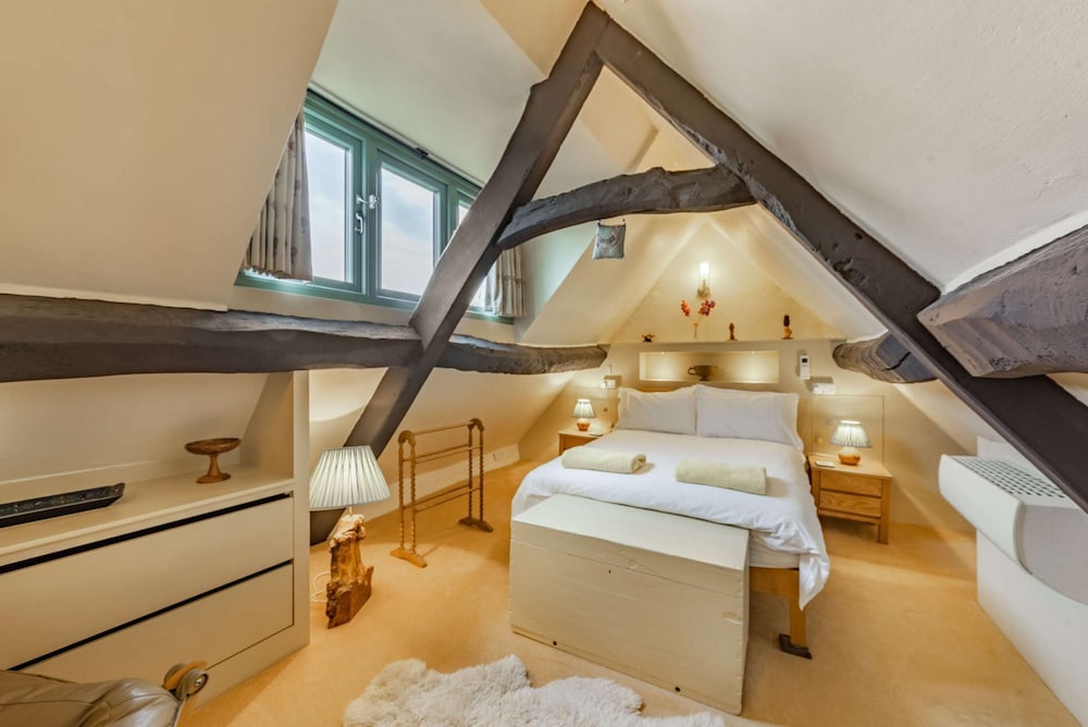 A Delightful Two Bedroom Cotwold Holiday Cottage With Garden - Cosy Corner - Stow-on-the-Wold