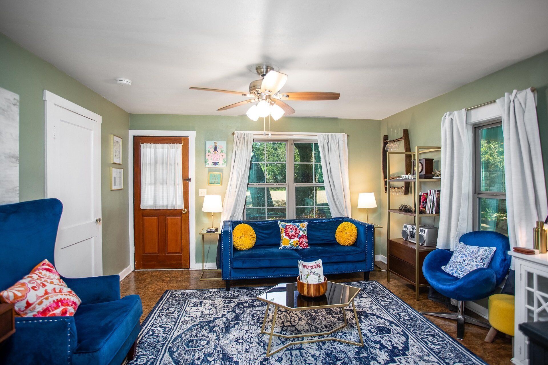 Twin Oaks Cottage | Hot Tub | Pet-friendly - Fredericksburg, TX