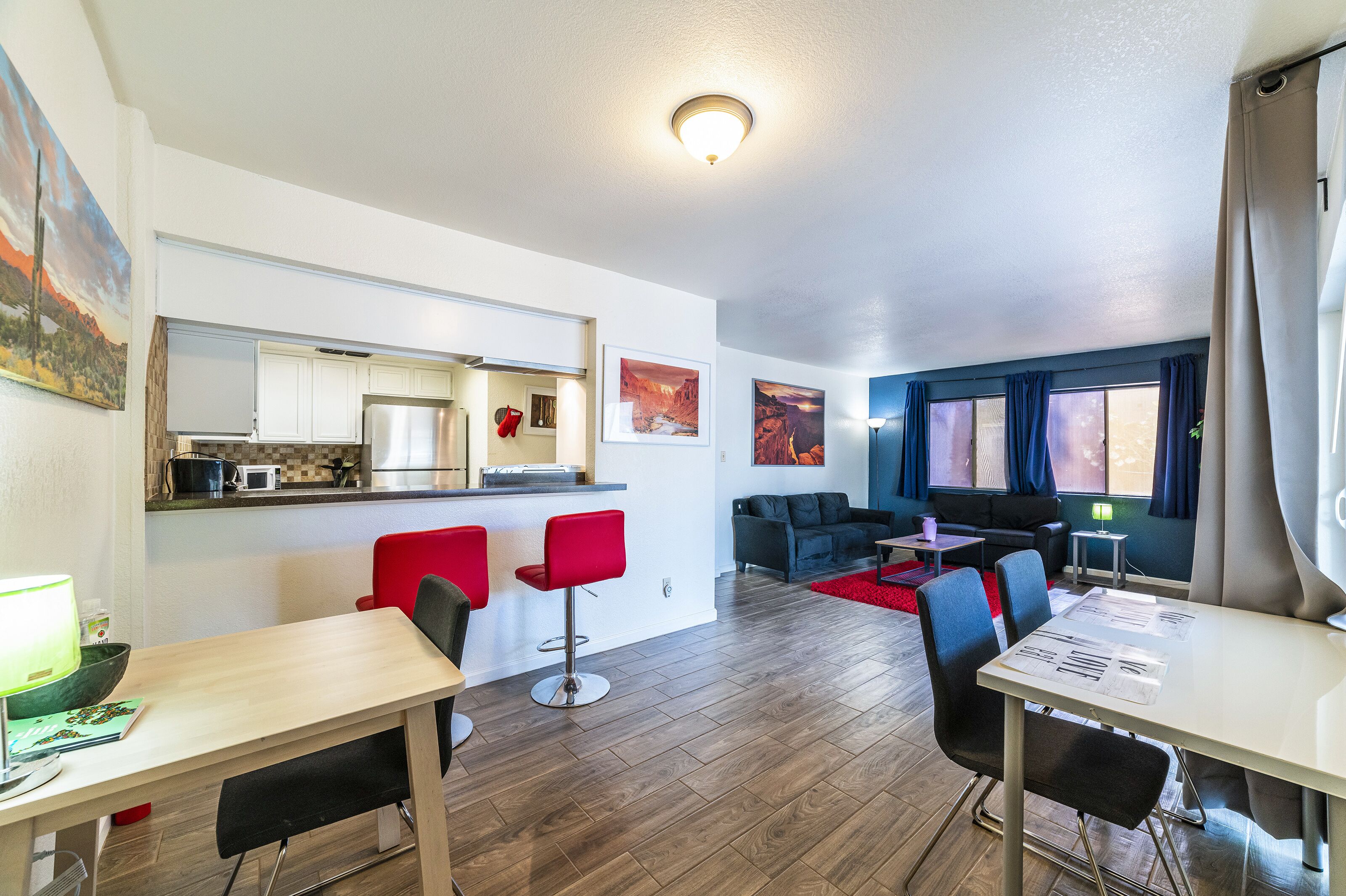 Condo luxo | Ferros/tábuas de passar roupa, Wi-Fi de cortesia