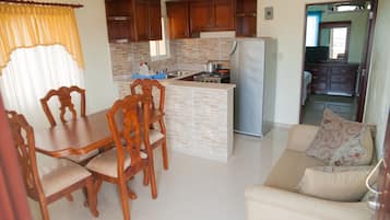 Apartamento | Sala | Televisor de 30 polegadas com canais digitais