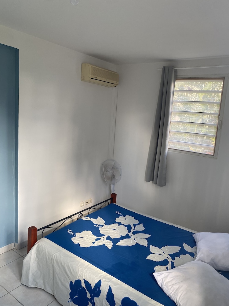 Lower Villa With Magnificent Sea View - Martinique