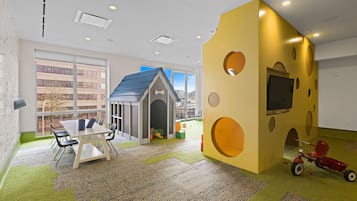 Área de recreio para crianças (coberta)