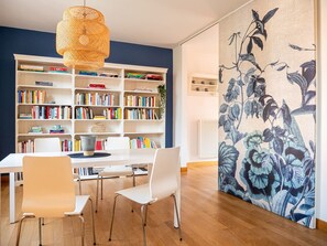Apartamento Deluxe em Condomínio Fechado | Sala de estar
