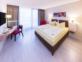 Quarto Duplo Comfort | Roupa hipoalergénica, secretária