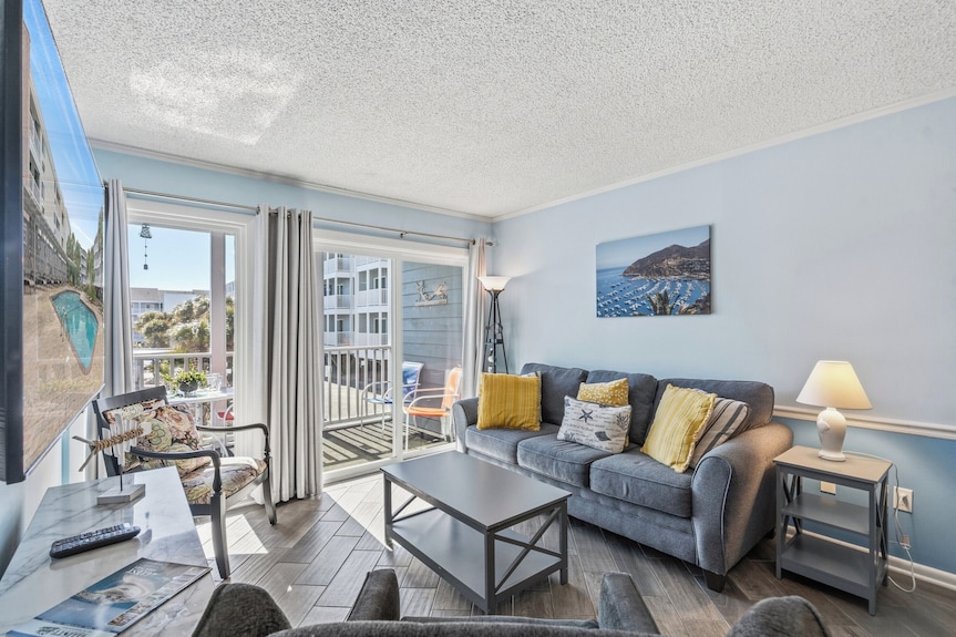 Beach Time! Serene 3br Condo -Pelicans Landing 132 - 默特爾比奇