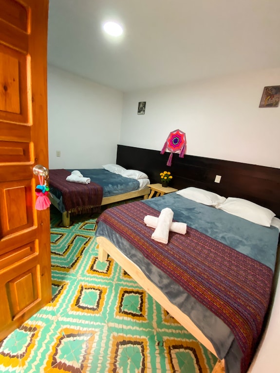 Casa Con 5 Habiataciones Privadas Con Baños Con Calidad Hotelera. - San Cristóbal de las Casas