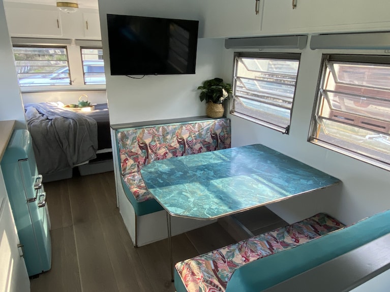 'Alice' Crescent Head's Coolest Retro Caravan - Crescent Head