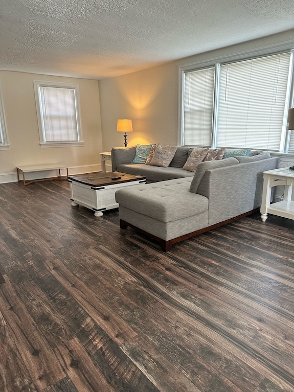 New! Residential Retreat. Located Minutes To The Oceanview Beach And Naval Base. - 諾福克