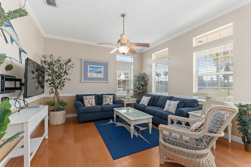 Starlight Villa - Luxe Patio Kitchen;private Pool;1/2 Block To Beach - South Padre Island, TX