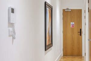 Apartamento, acessível, casa de banho privativa | Interior