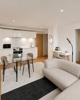 Apartamento, acessível, banheiro privativo | Cozinha compartilhada