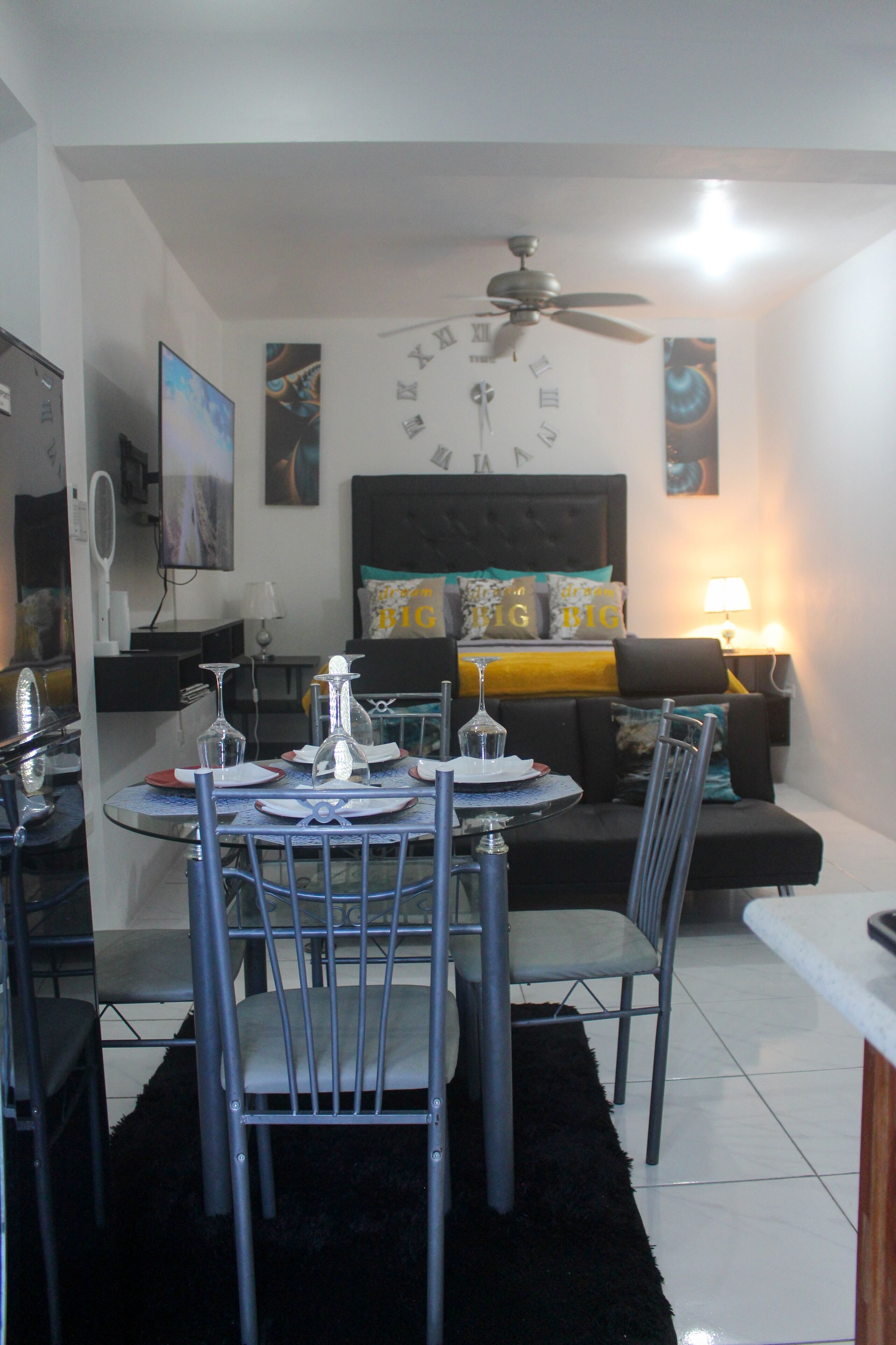 Serenity's Condo 2 Bedroom Apartment - Montego Bay
