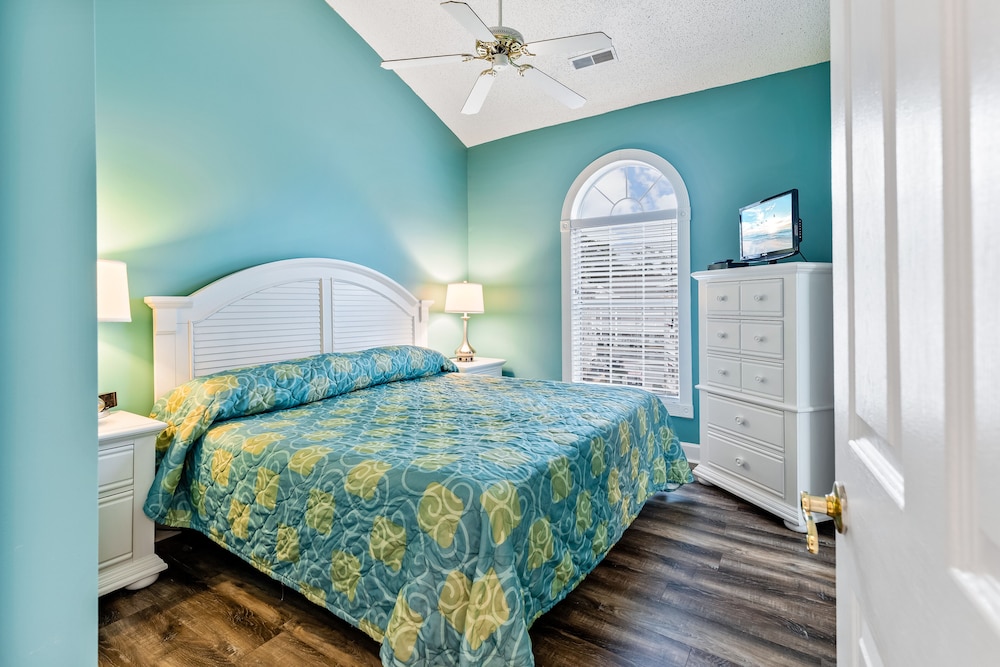 Top-floor Myrtlewood Golf Course With Pool & Balcony - Dog-friendly - Myrtle Beach
