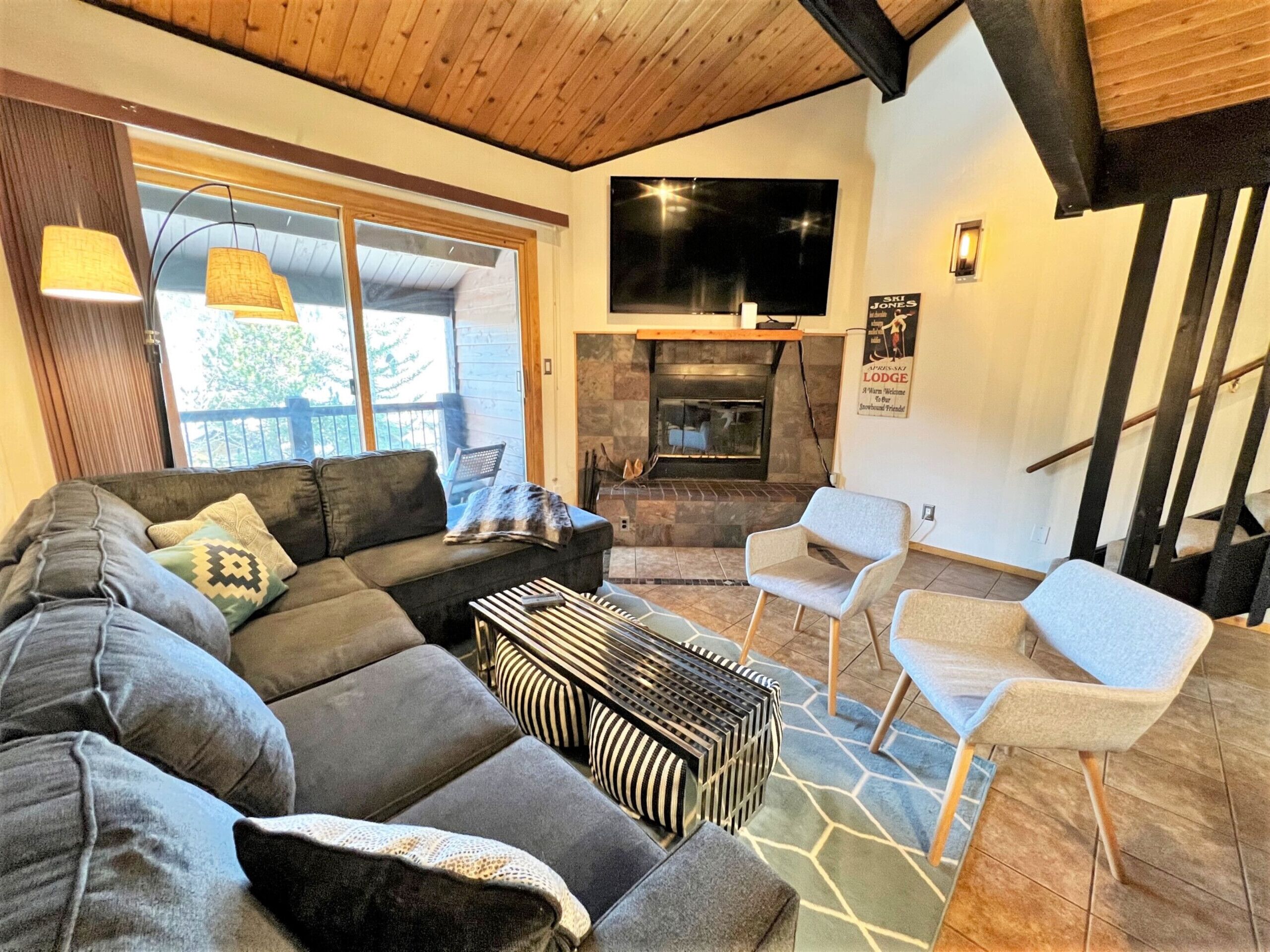 Sundowner Mountain View Condo  Walk To Slopes & Main St   Pool Access - Colorado