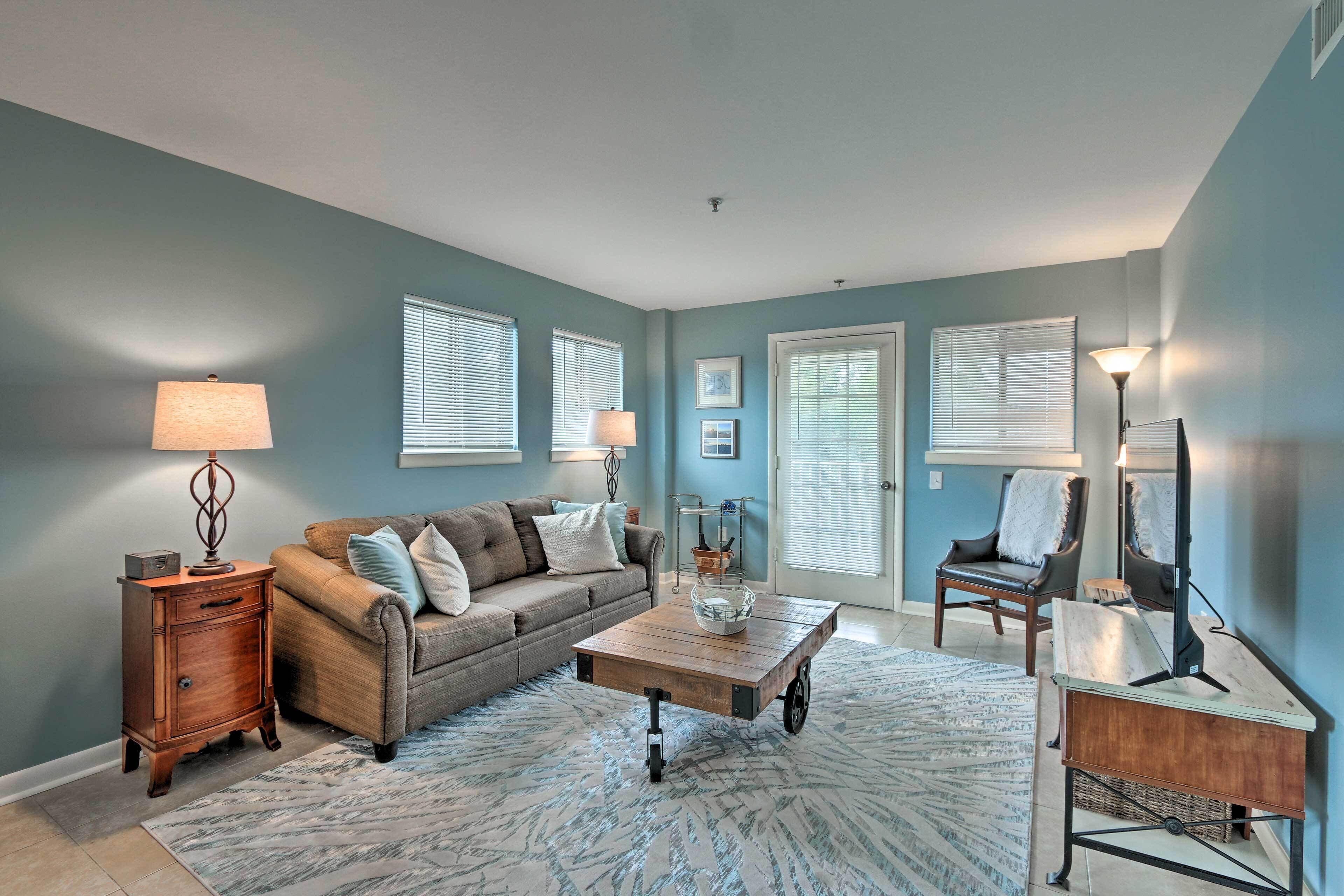 Pools + Sundeck: Beachfront Hilton Head Condo! - Hilton Head Island, SC