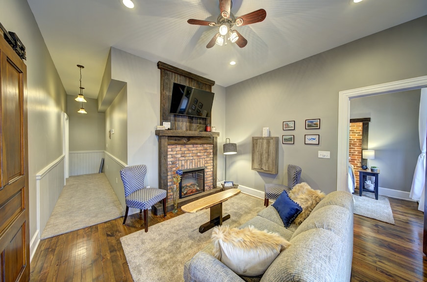 Historic Downtown Hawley Loft - Pocono Mountains, PA