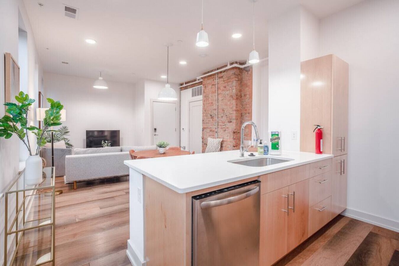 Comfortable Dtwn Condo By Restaurants W/parking - Covington, KY