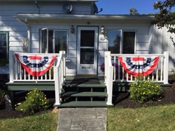 Rock Ledge Motel - Alexandria Bay, NY