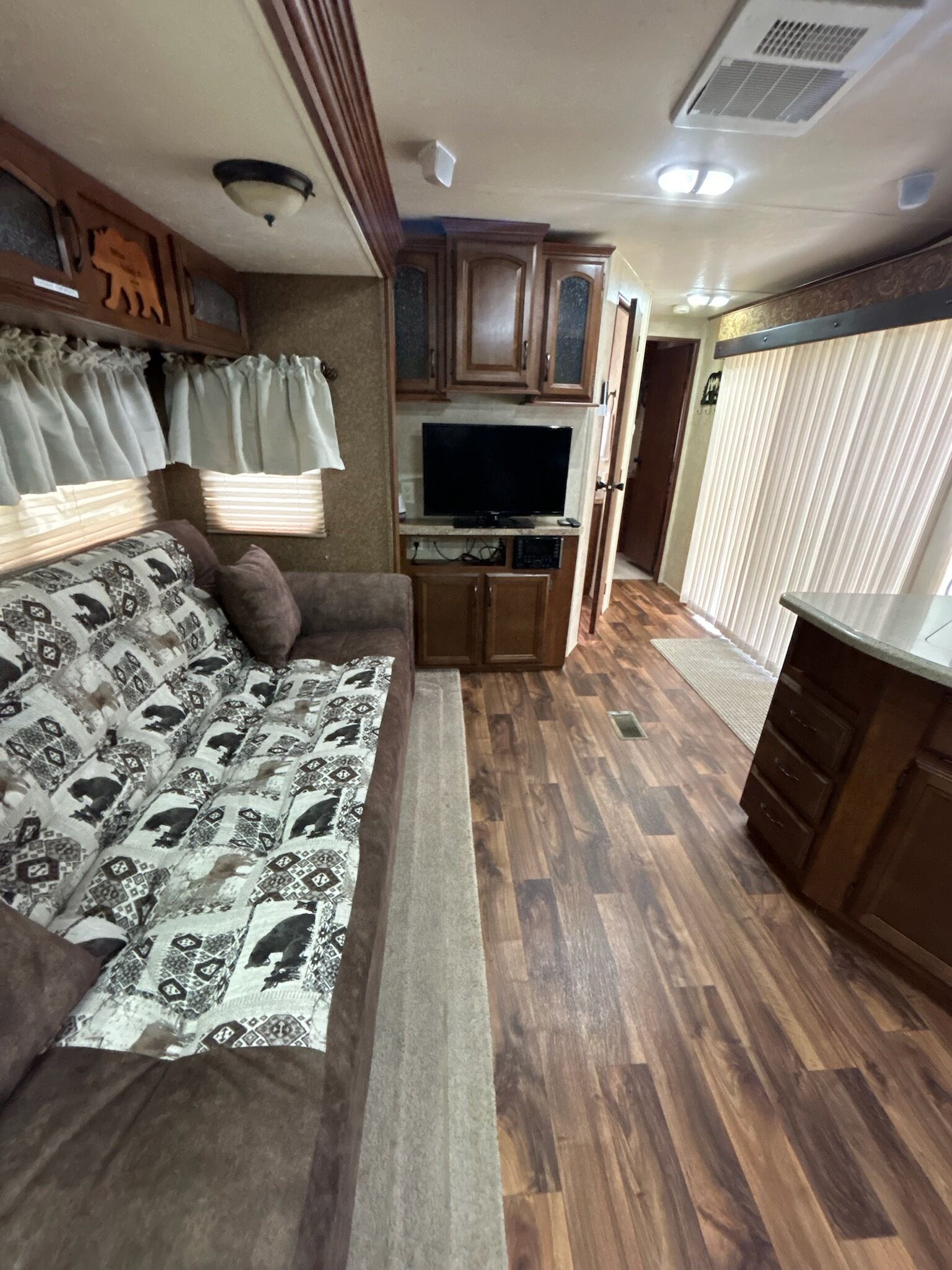 Miss Daisy's Place - Quiet And Relaxing Rv Camper - Tennessee