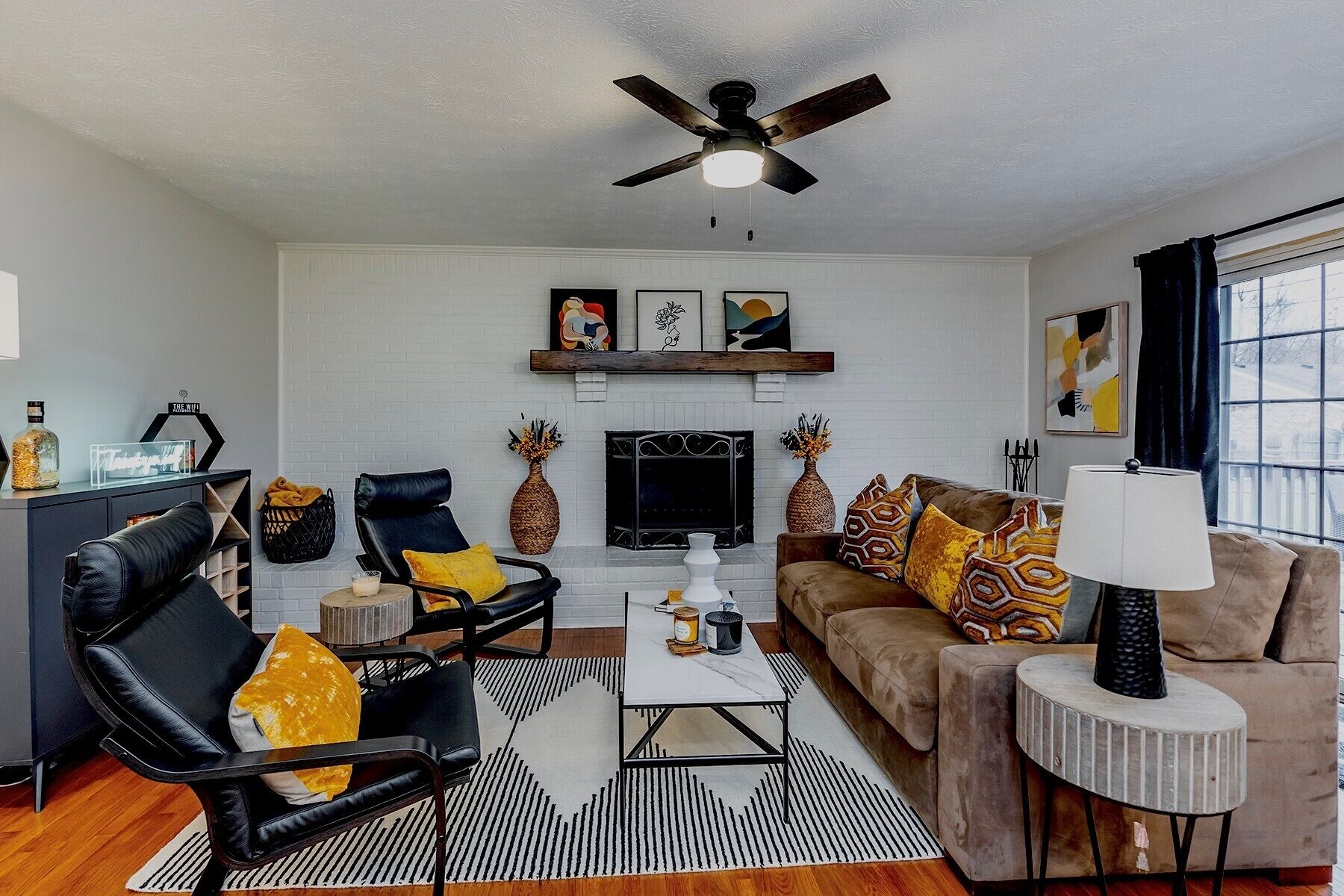 ⭐️Stylish & Cozy Ranch⭐️ Patio, Fenced Back Yard, Fire Pit-all The Essentials! - Lexington, KY