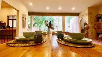 Café da manhã continental grátis todos os dias