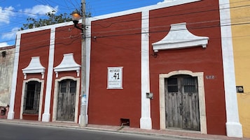 Fachada da propriedade