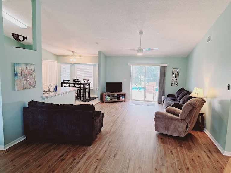 ︎ Tropical Paradise! Heated Pool, Boat Parking, Near Beaches! - Sebastian, FL