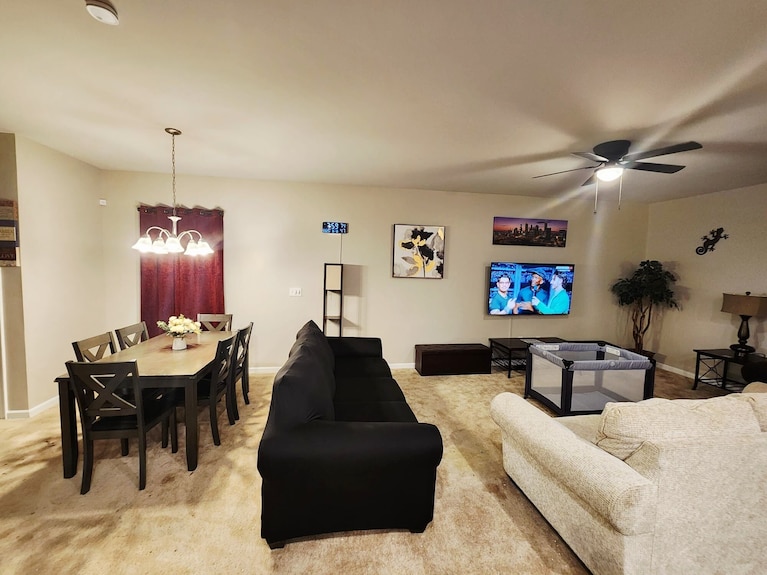 The Perfect Guesthouse For Family And Group Trips - McDonough, GA