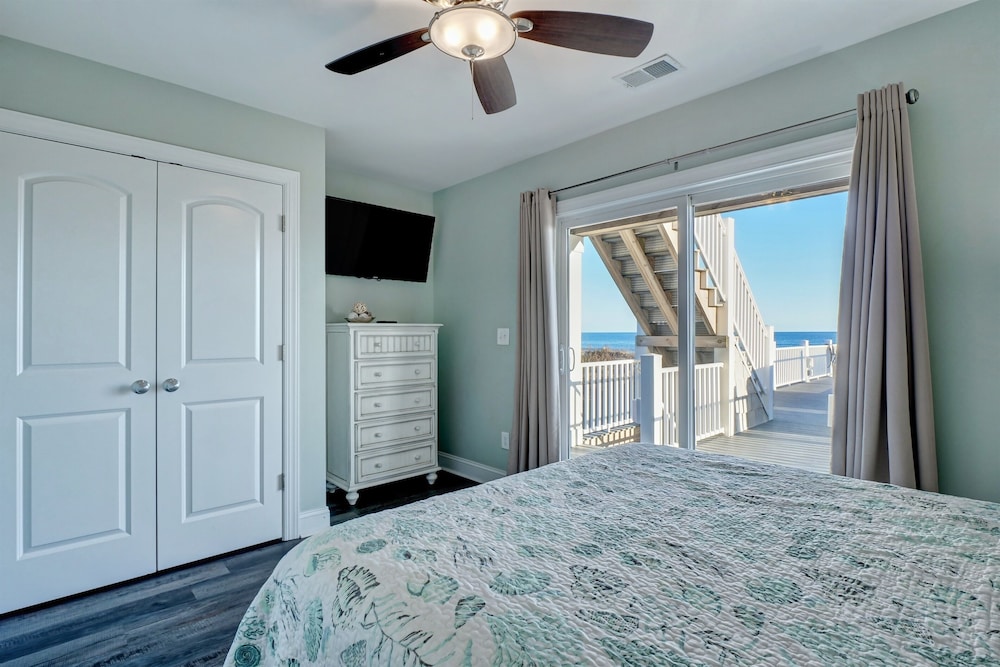 Dog-friendly/oceanfront/hot Tub/elevator - Sneads Ferry, NC