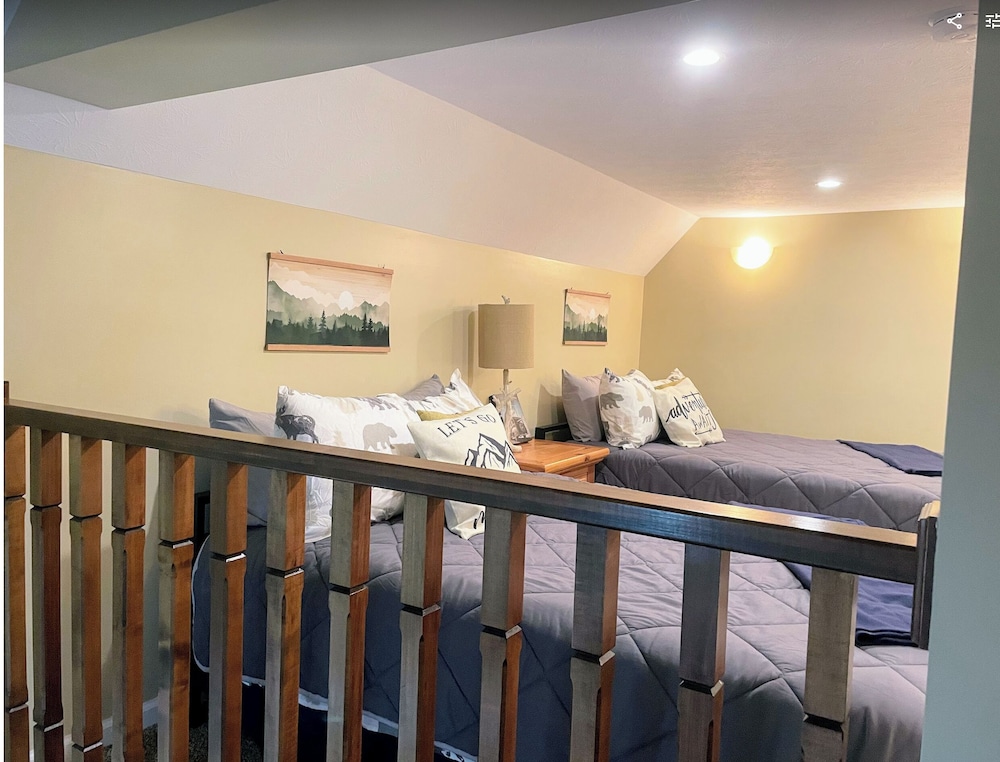 Prime Location! Next To Main Lodge, Mountain&summer Adventures. 3bed&3full Bath. - State of New York