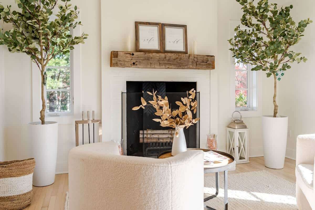 Designer Family Home With Gym And Yard - Norwalk, CT