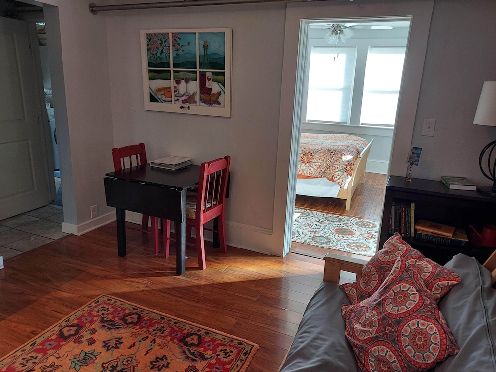 Private 1br Apt In South Slope - Asheville, NC