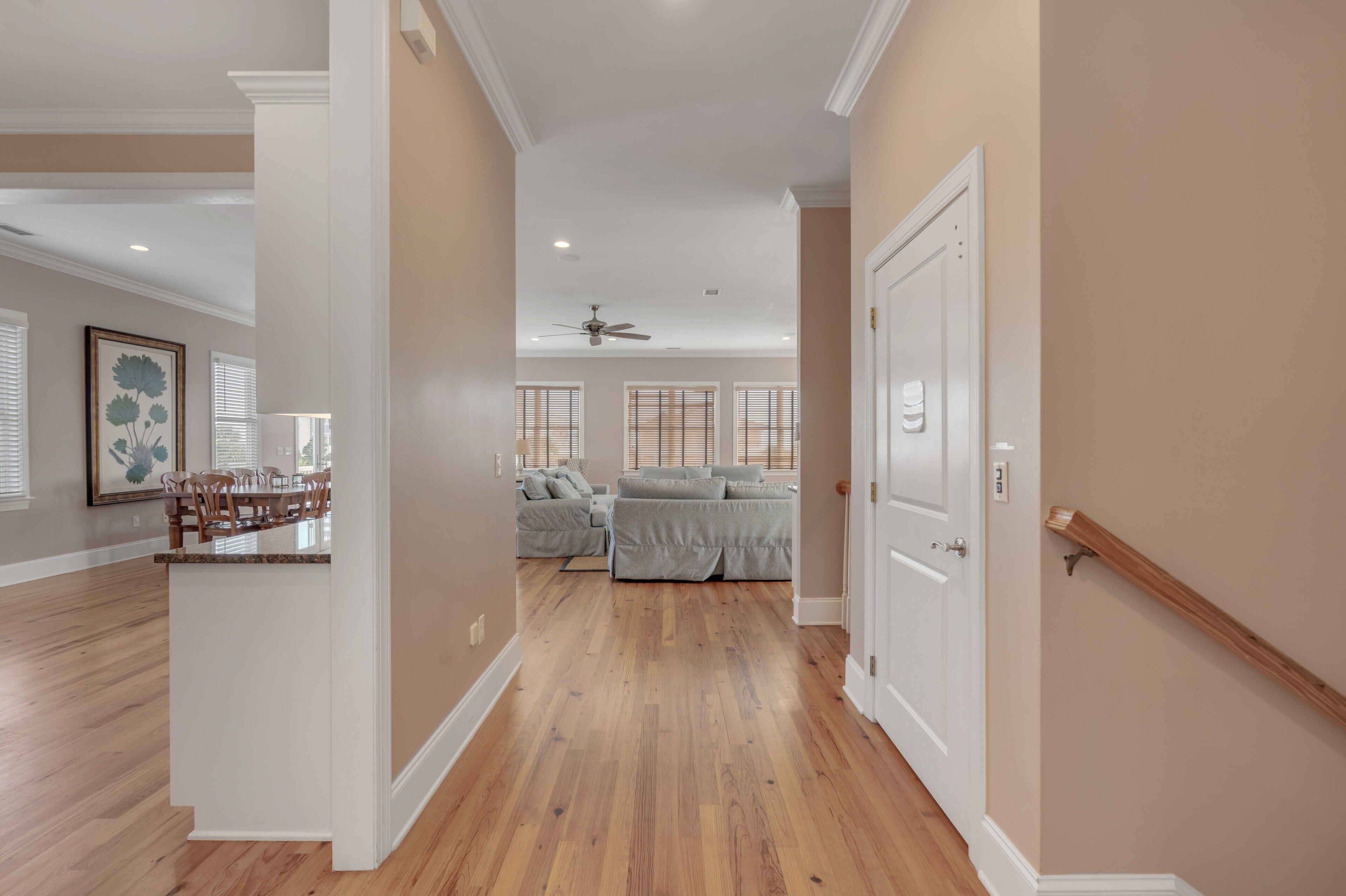 Luxury, Oceanview Beach Home W/ Private Pool & Outdoor Kitchen, Hot Tub, Rooftop Deck, & Elevator! - Charleston, SC