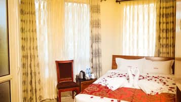 Quarto Individual | Roupa de cama fornecida