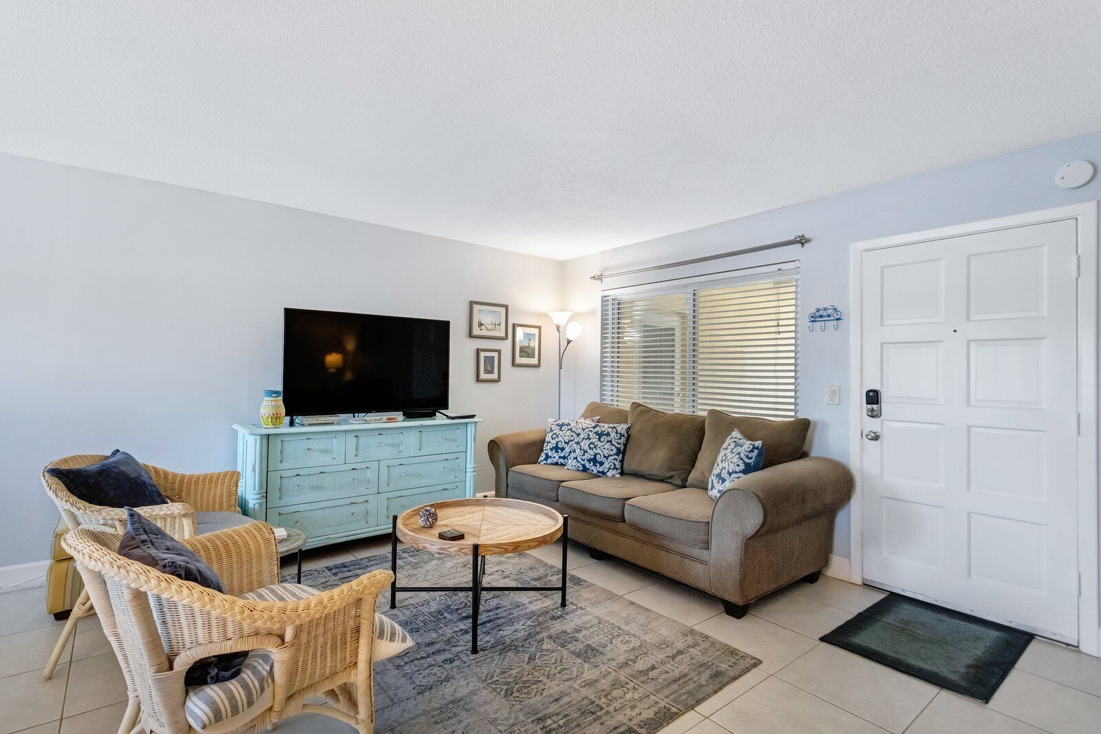 Walk To Beach & Dining | Condo With Pool - St. Pete Beach, FL